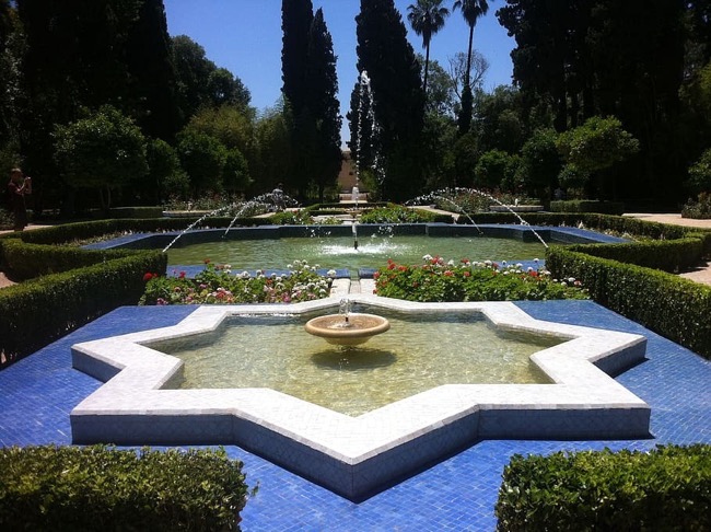 Discover the magical city of Fes